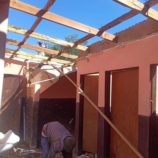 Rhulani Safari Lodge | New toilets for the primary school in…
