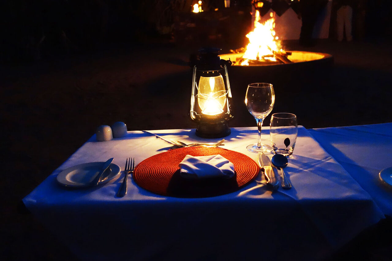 Rhulani Safari Lodge | Boma Dinner – Outdoor Dining Experience around…
